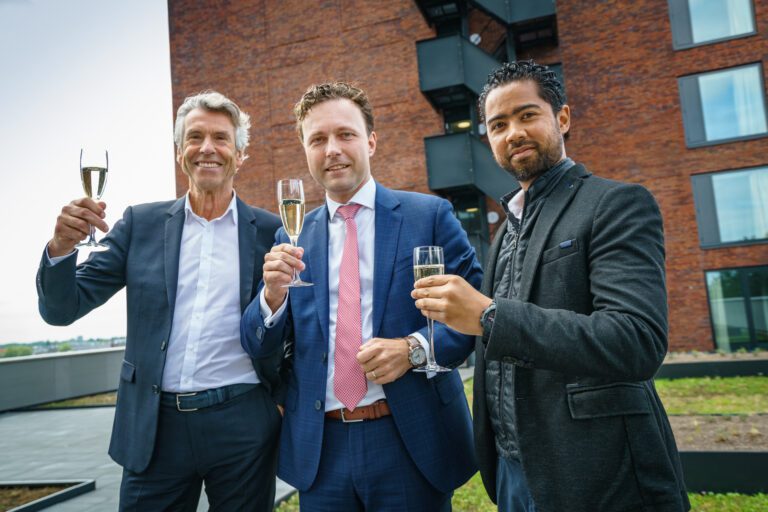 Feestelijke oplevering Cobana - Rockfield